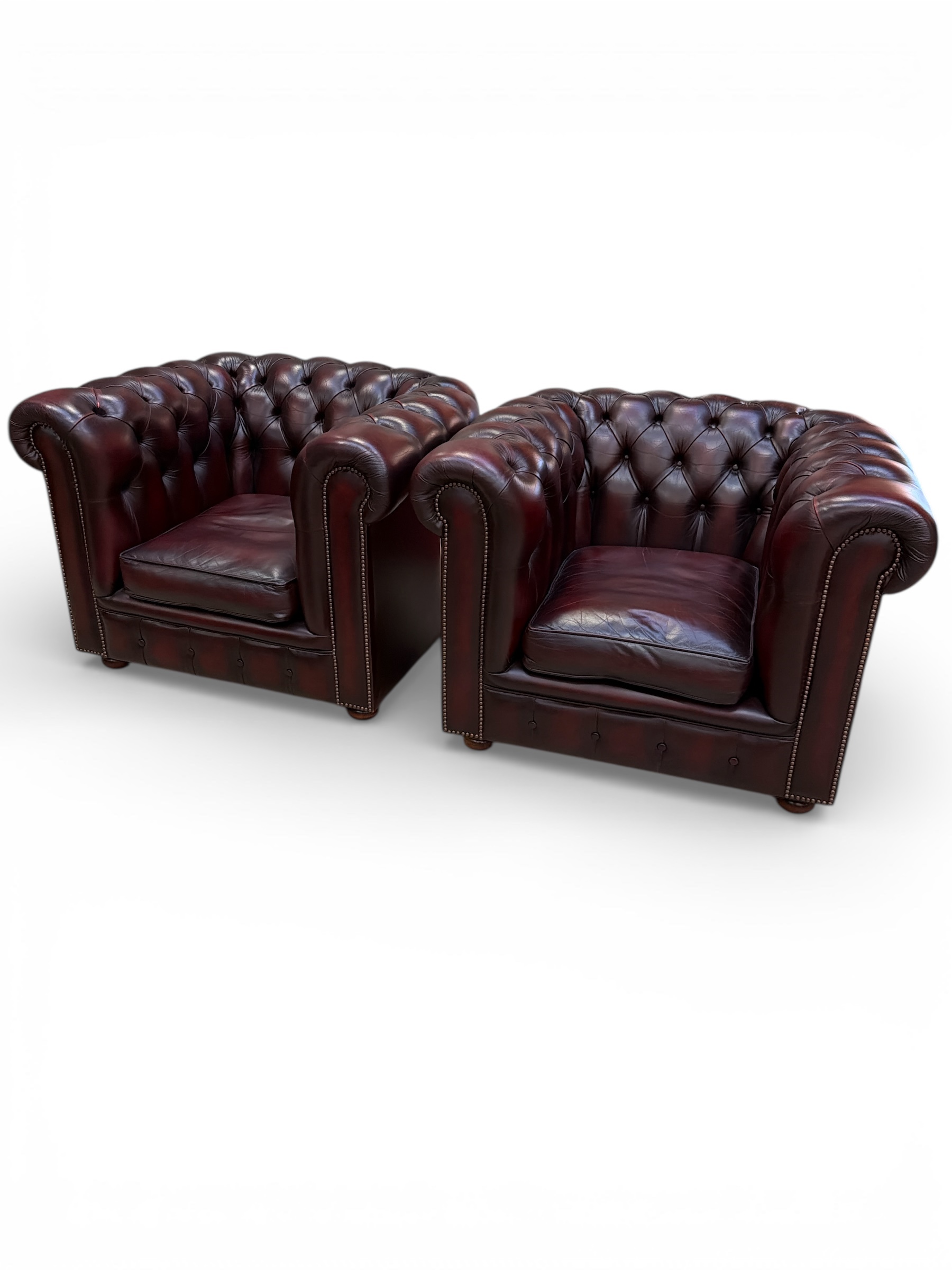 FÅTÖLJ 1 par ,Chesterfield ,Oxblod | Auktion